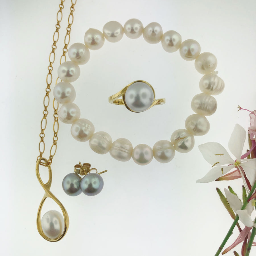 Exquisite jewellery by expert craftsmen - Goldsmiths Gallery Jewellers ...